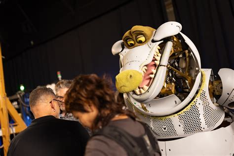 Behind The Scenes Look At Tianas Bayou Adventure Animatronics Coming To Disneyland Orange