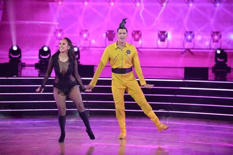 Cheryl Burke Talks Body Dysmorphia Tv Hookups On Dwts