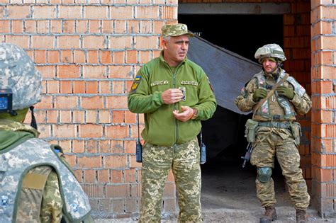 СПІЛЬНЕ НАВЧАННЯ СПІЛЬНА БЕЗПЕКА На базі Міжвидового центру підготовки військових частин та