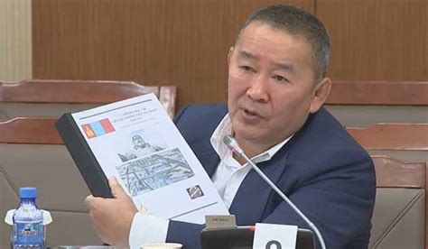 Х Баттулга Сайншандын аж үйлдвэрийн паркийн ажлыг би өөрөө хариуцвал дуусгаж чадна