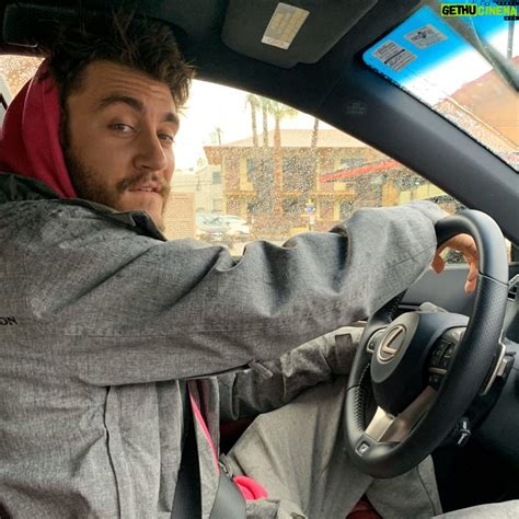 Casey Frey Instagram 🙏🏼sacred 😌inner 🏃🏻‍♂️journey 🌸blossom Freestyle