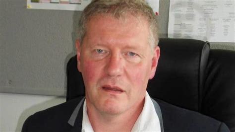 Érick Vincent Quitte Le Collège Et Lacadémie