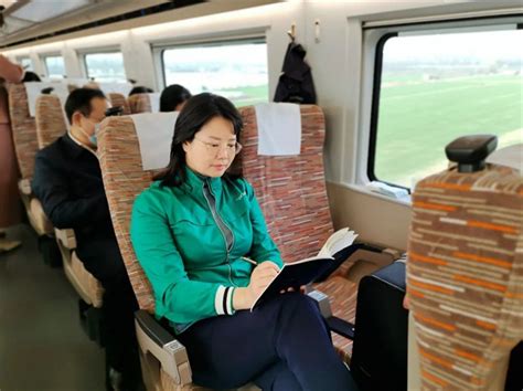 共赴春天的盛会！在常全国人大代表3月3日抵京