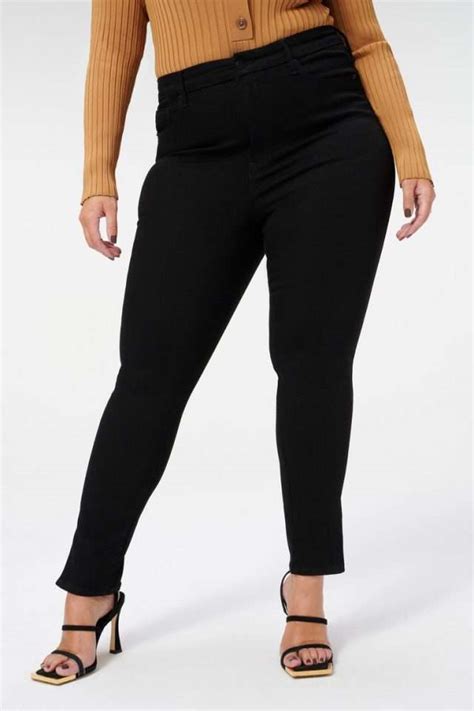 Steps In Finding The Best Jean Of A Curvy Woman Cultured Curves
