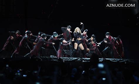 Taylor Swift Sexy Erotic Poses At A Concert In Heinz Field Pittsburgh Aznude