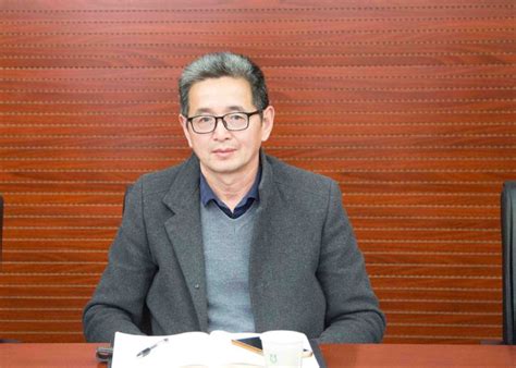 我校召开民主党派与无党派人士代表座谈会