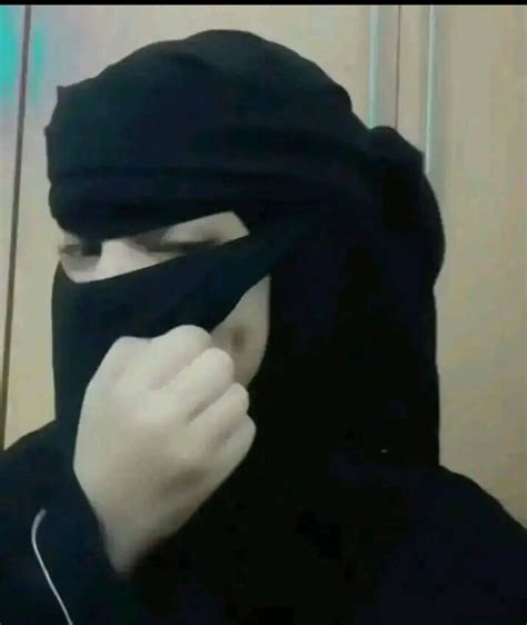 اخبرو العالم لوابتسمت بنت صنعاء في الهند لاصبحت ضحكتها ديانة 😍😍امسيتووووو