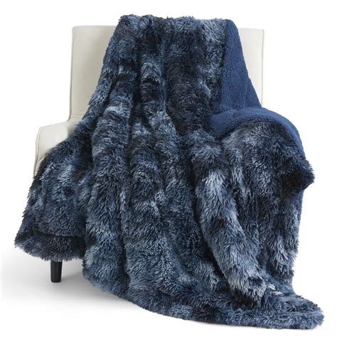 Bedsure Soft Faux Fur Navy Blue Throw Blanket For Couch Fuzzy Fluffy