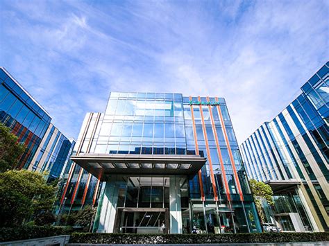 舒华体育—科学运动服务商 为企事业、健身房、学校、酒店、公园等提供专业策划配置 免费2d 3d效果图 合理的器材配制 优惠的价格 完善的售后服务