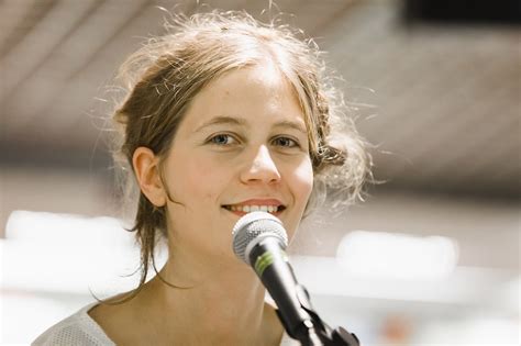 Léopoldine Hh Showcase De Léopoldine Hh Au Forum à Besanç… Flickr