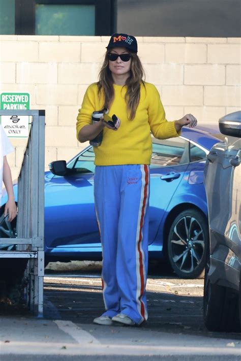 Olivia Wilde Spends Time With Her Son At Ice Cream Parlor In Los