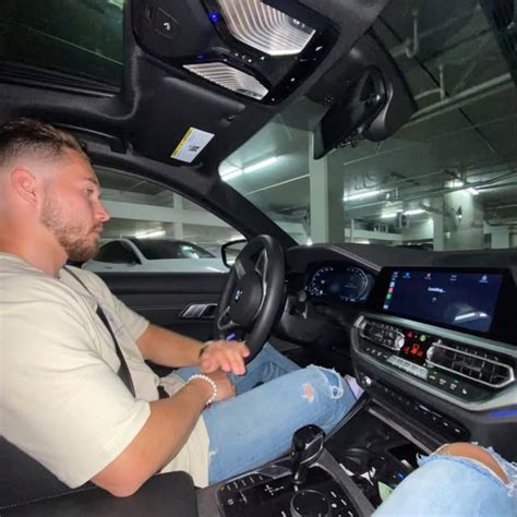 𝑴𝒊𝒄𝒉𝒂𝒆𝒍 𝑪𝒉𝒂𝒓𝒓𝒐𝒏 Michaelcharronn • Threads Say More