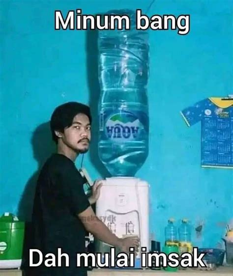 9 Meme Telat Sahur Mendekati Waktu Imsak Jadi Ngebut