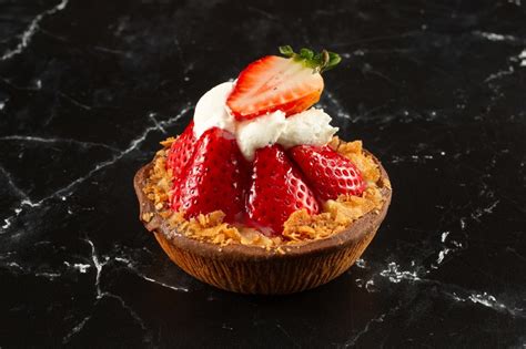 Strawberry Tart Bakery La