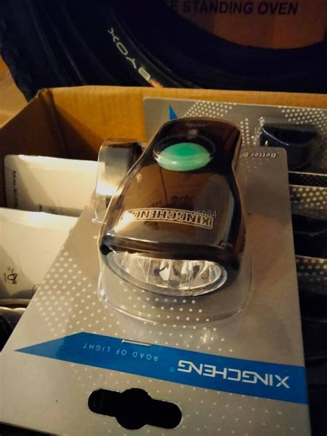 Фарове за велосипед Части и аксесоари за велосипеди Шумен Нови фарове за велосипеди М