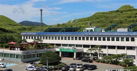 경남 함안군 2국1실2담당관 체제 조직개편 가결