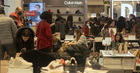 비용절감 나선 美의류업체반품 기간 줄이고 수수료 부과