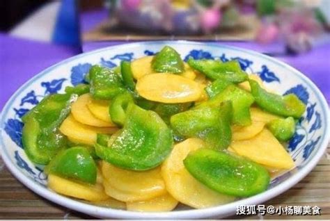 青椒和此物一起炒，血管不堵了，淡化雀斑，早食早好东方养生频道东方养生