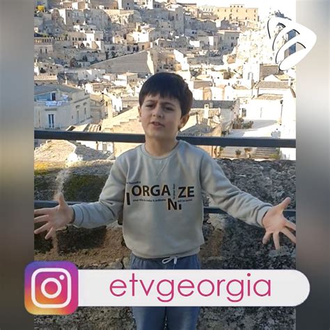 პატარა ემიგრანტი საბა მჭედლისვილის მიძვნილი ლექსი ემიგრანტებს ემიგრანტtv Emigranttv