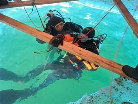 “Хүйтний улиралд усны гүнд эрэн хайх аврах ажиллагаа” ны сургалт дадлага хийлээ