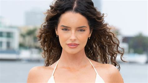 Im A Celebs Maura Higgins Looks Unrecognisable In Unearthed Bikini Snap Before Love Island