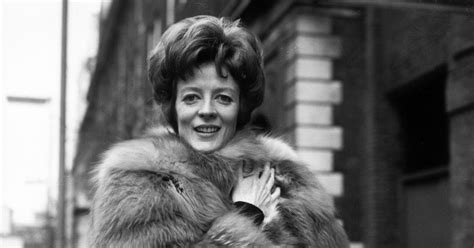 Rip Maggie Smith 10 Rare Pictures Of Beautiful Legendary Actress You