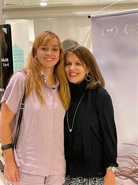 Encontro De Melise Maia E Simone Spoladore Na Noite De Lançamento Do