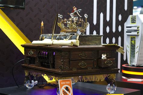 Insane Modded Pc Builds From Computex 2019 Windows Central Insane Modded Pc Builds From Computex 2019 Windows Central