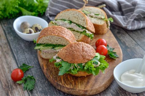 Сэндвич с тунцом и яйцом рецепт с фото пошагово и видео - 1000.menu