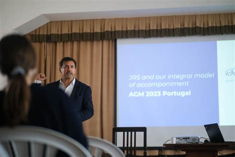 Sj Europe Towards An Integral Model Of Accompaniment