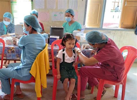 ဂွမြို့နယ်တွင် အသက် ၅ နှစ်မှ ၁၂ နှစ်ကြားကျောင်းသား သူများအားထပ်ဆောင်း