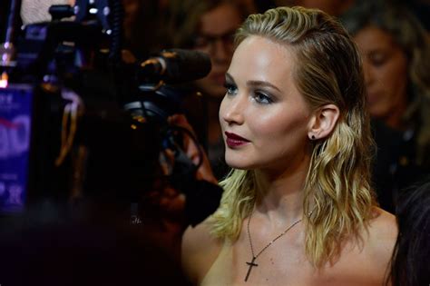 Jennifer Lawrence Mother Premiere In Paris 09072017 • Celebmafia