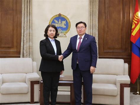 Зарим иргэдийн тэтгэврийн хэмжээг нэмэгдүүлэх тухай хуулийн төсөл өргөн