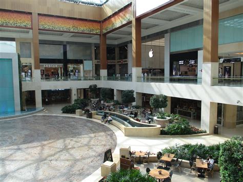 Yas Mall Abu Dhabi Location How To Reach Opening And Closing Timings