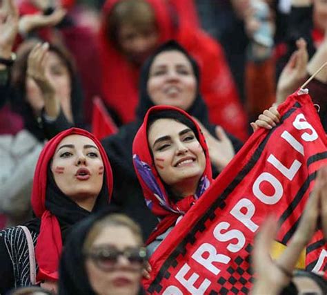 Iran Politics Club Iranian Sexy Soccer Babes Persian Football Fan Girls 7
