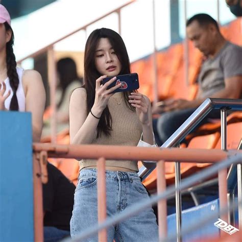 เพราะอะไร Kwon Nara ถึงกลายเป็นกระแสเมื่อมาเยือนเมืองไทยและชมเกม