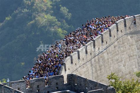 「万里の長城」もすし詰め状態、大型連休の中国 写真5枚 国際ニュース：afpbb News