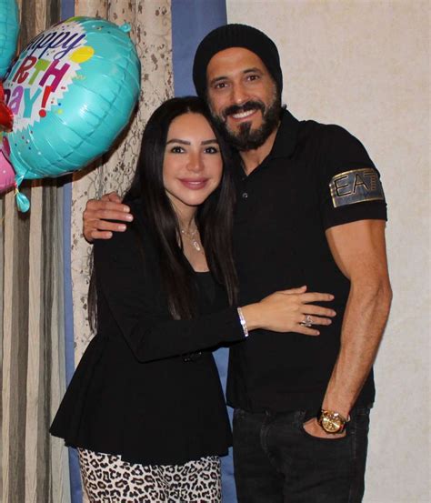 بالصور يوسف الشريف يحتفل بعيد ميلاد زوجته إنجي علاء كل سنة وأنا بحبك