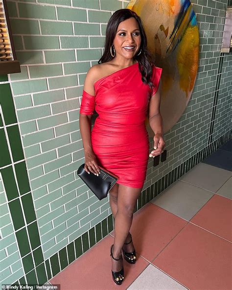 Mindy Kaling Shows Off Her Trim Frame In Scarlet Bodycon Dress Daily