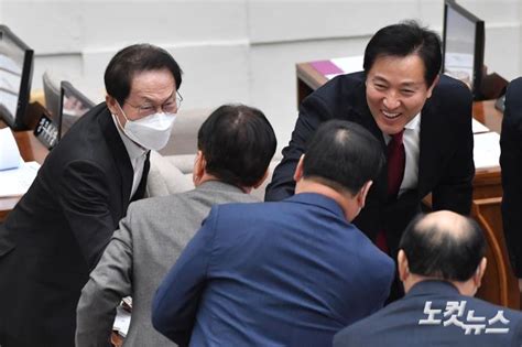 제316회 임시회 개회식 참석하는 오세훈 시장 조희연 교육감 노컷뉴스