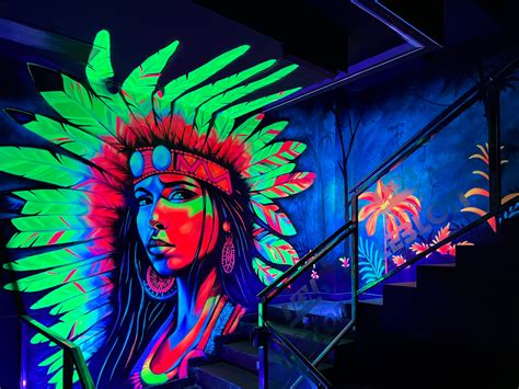 Murales Realistas Graffi Fluorescente