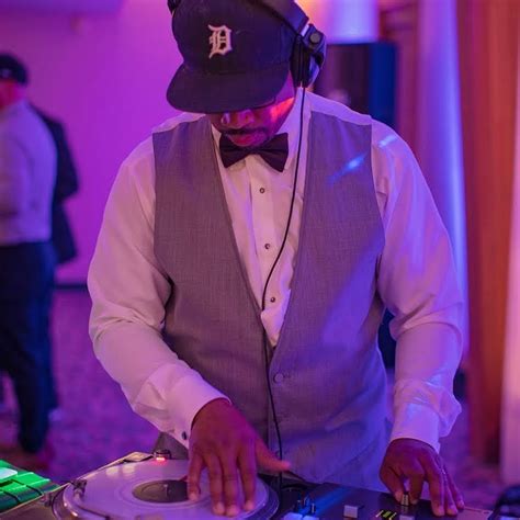 Tiger Williams Youtube