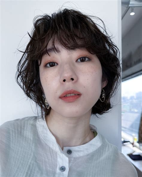 「50代」くせ毛で面長に悩む方向けの髪型│くせ毛love ｜40歳からのヘアケア情報サイト