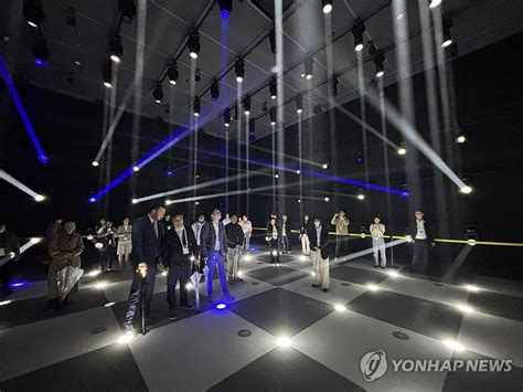 오사카엑스포 한국관 전시 공개 연합뉴스