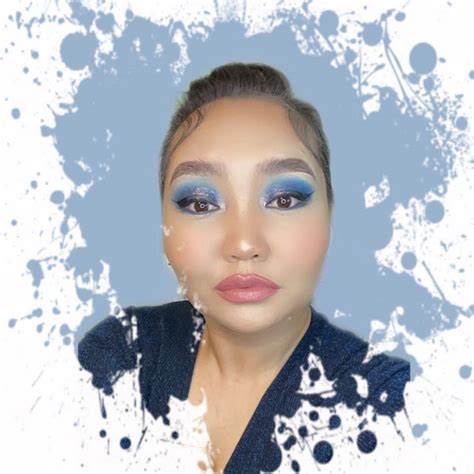 Мэдэхгүй байж мэддэг юм шиг Яндагнах эгч нарт эгдүүц хүрэх юм Лаг юм бол орги барааг Хэдэн