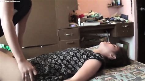 Deshimixed Bokep Indo Ibu Kos Muda Menagih Uang Bulanan Mia Bella