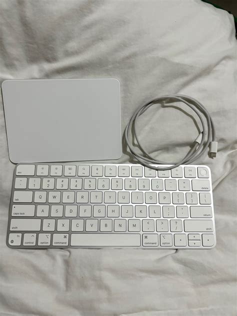 Bundle Apple Magic Keyboard W Touch Id Apple Magic Trackpad 2 White Computers And Tech