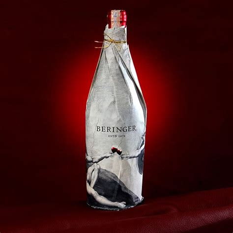 Лучшая упаковка апреля Дизайн упаковки Упаковка вина Упаковка