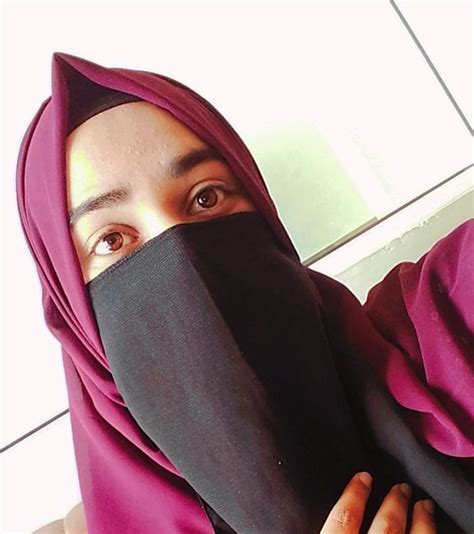 Umaira Shaheen Medium