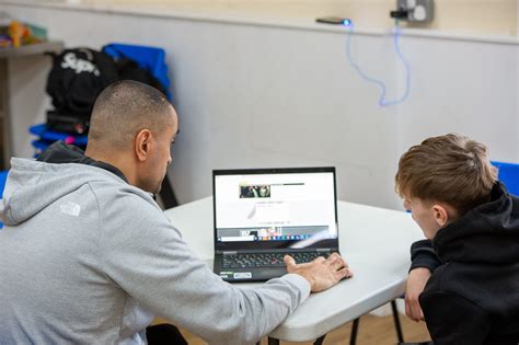 Sawiro Gabdho Somali Ah Oo Qaawan